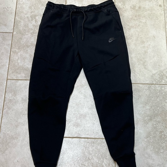 Nike | Pants | New Nike Sportswear Tech Fleece Jogger Pants Cu44950 ...